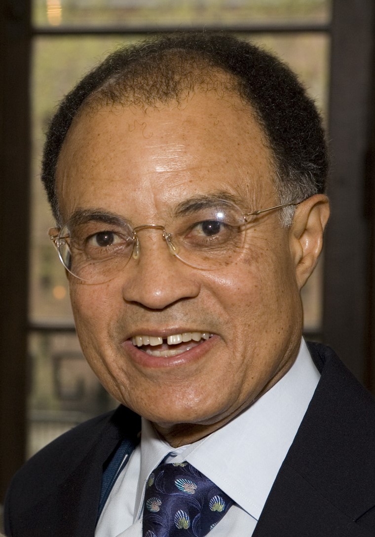 Unveiling of a Portrait of Drew Saunders Days III ’66 LL.B. | Yale Law ...